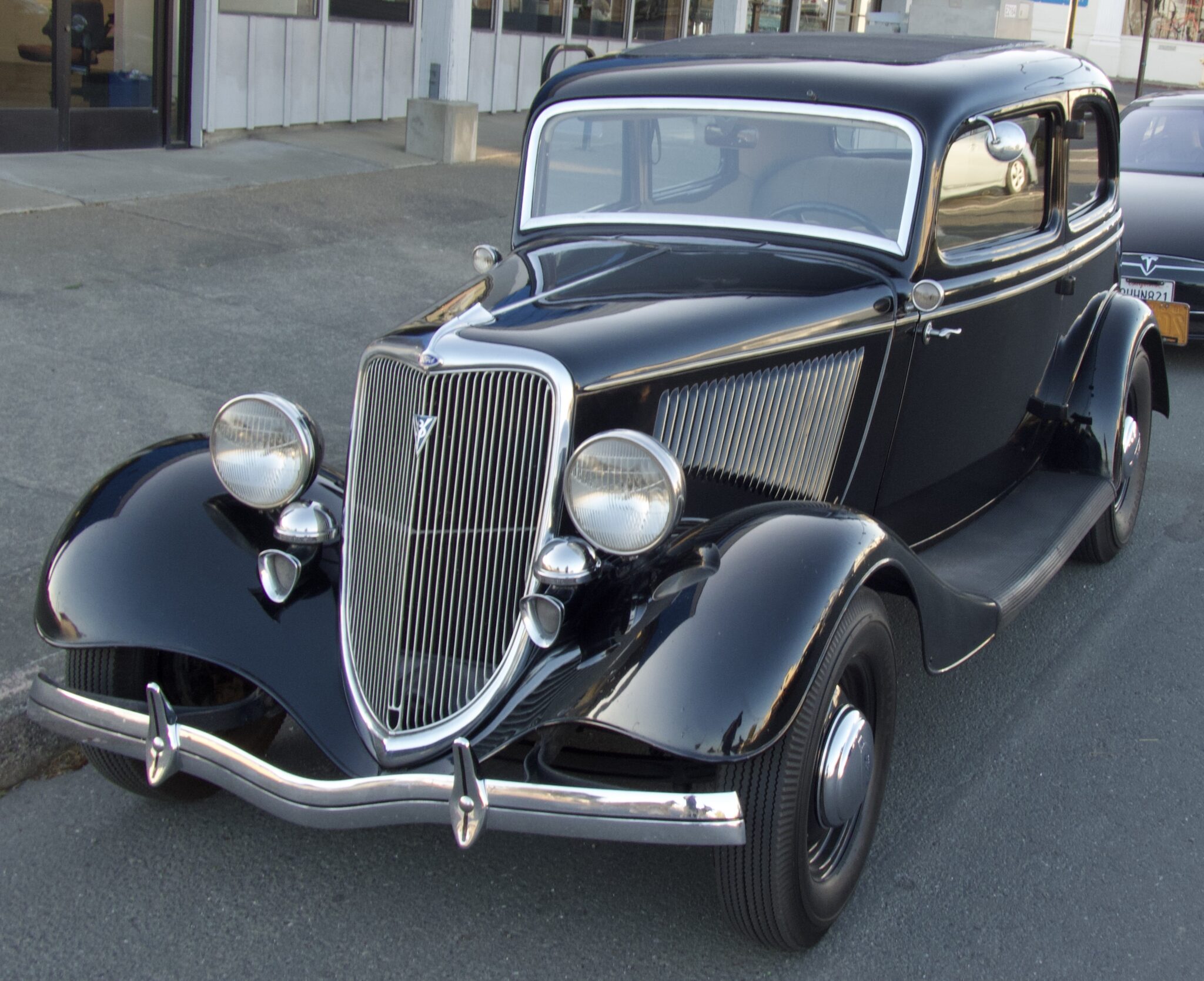 Rolling Ford V-8 museum spends a week in Fort Bragg, here is some car ...